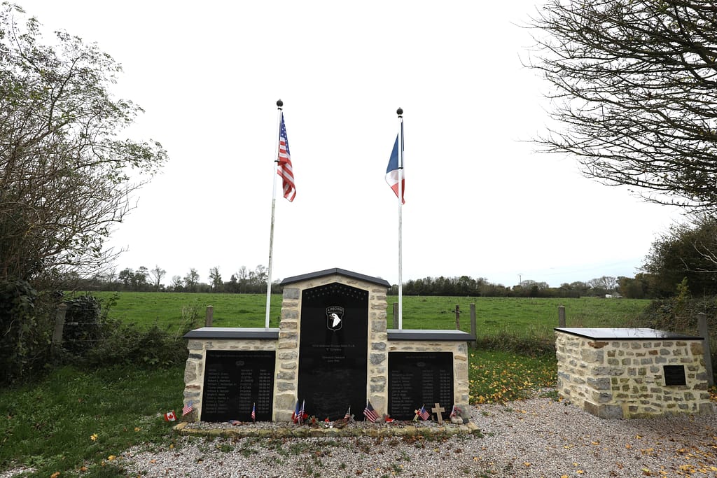 D-Day: Brecourt Manor assault, Easy Company, 506th PIR, 6 June 1944 ...